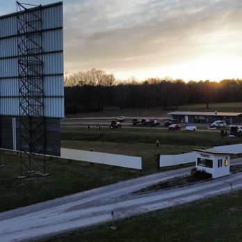 CALVERT DRIVE-IN THEATRE - Updated September 2025 - 33 Photos & 26 ...