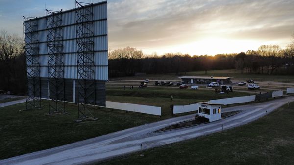 CALVERT DRIVE-IN THEATRE - Updated August 2025 - 33 Photos & 25 Reviews ...