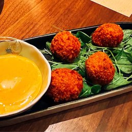 HAPPY MONKEY - Updated December 2025 - 198 Photos & 103 Reviews - 376 ...