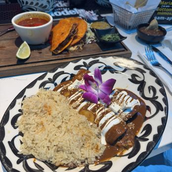 KALAVERAS - Updated December 2025 - 356 Photos & 299 Reviews - 1740 ...