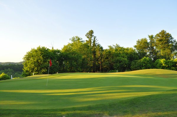 ELIZABETHTON GOLF CLUB - Updated January 2026 - 12 Photos - 185 Buck ...