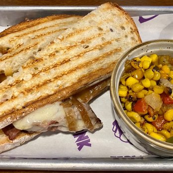 THE SNEAKY BEAGLE - Updated October 2024 - 269 Photos & 233 Reviews ...