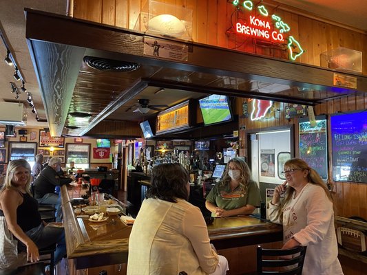 KNUCKLEHEADS SPORTS BAR & GRILL - Updated December 2025 - 23 Photos ...