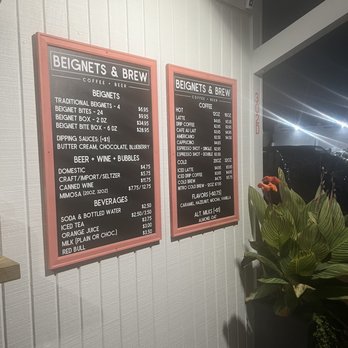 BEIGNETS & BREW - Updated August 2024 - 78 Photos & 48 Reviews - 309 ...