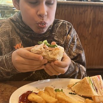 LIL REBEL FAMILY RESTAURANT - Updated October 2025 - 24 Photos & 48 ...