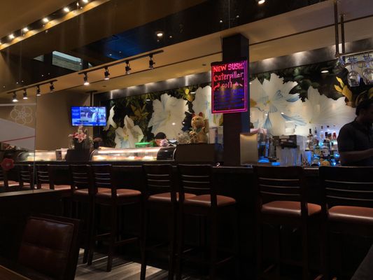 FOUR LEAVES ASIAN RESTAURANT - Updated November 2025 - 309 Photos & 307 ...