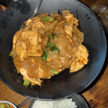 BLOCK 9 THAI STREET EATS - Updated December 2025 - 418 Photos & 208 ...