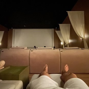 GO PLACE - Updated December 2024 - 542 Photos & 109 Reviews - 3275 ...