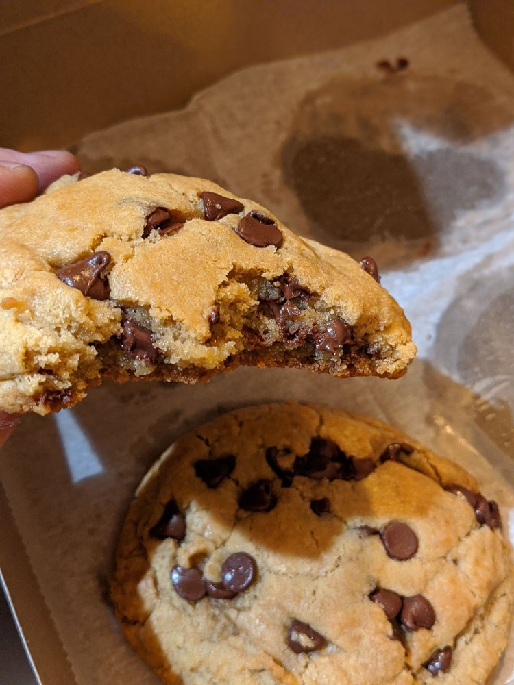 Perfectly baked - nice crust, not too fudgy not too cakey, perfect melt ...