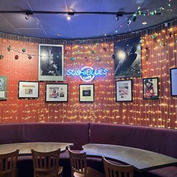 SUSHI BLUES CAFE - Updated December 2025 - 320 Photos & 585 Reviews ...