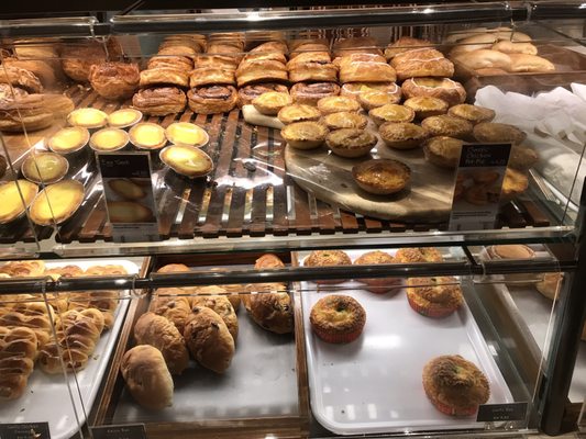LAVENDER BAKERY - 33 Photos & 11 Reviews - LG-043A & 44, Lingkaran Syed ...