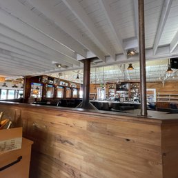 PIER 290 - Updated November 2025 - 439 Photos & 667 Reviews - 1 Liechty ...