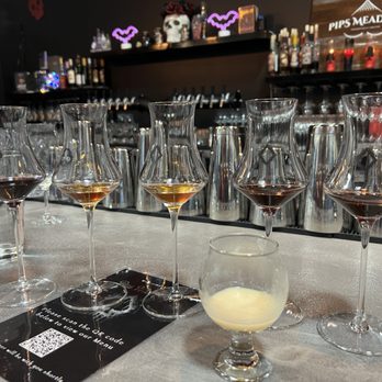 PIPS MEADERY - Updated August 2025 - 23 Photos & 21 Reviews - 1350 Tri ...