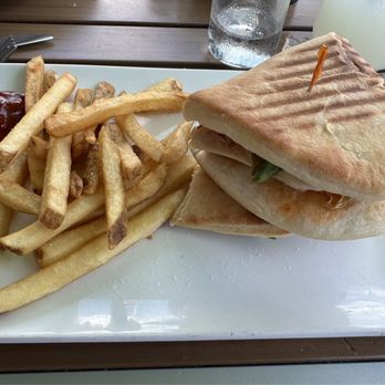 WATERMARK BAR & GRILLE - Updated May 2025 - 259 Photos & 341 Reviews ...