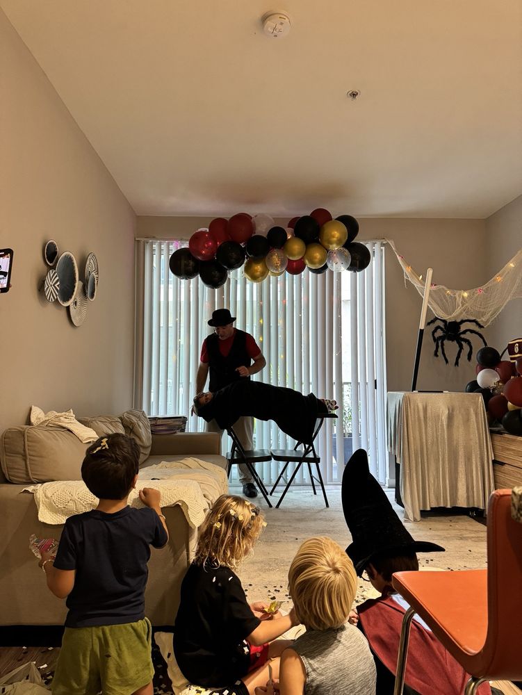 THE AMAZING DAVE - Updated October 2025 - 73 Photos & 121 Reviews - Los ...