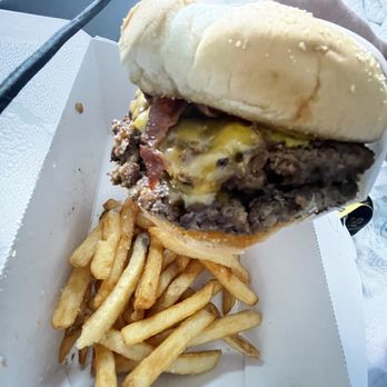KILLER BURGER SPOKANE VALLEY - Updated September 2025 - 54 Photos & 75 Reviews - 15705 E ...