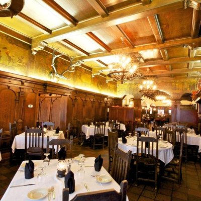 PICKWICK RESTAURANT & PUB - Updated October 2025 - 218 Photos & 253 ...