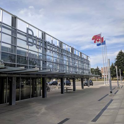 BURNHAMTHORPE BRANCH LIBRARY - Updated April 2025 - 24 Photos - 3650 ...