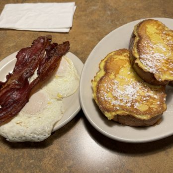 ISSAQUAH CAFE - Updated July 2024 - 549 Photos & 746 Reviews - 1580 NW ...