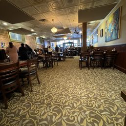 UPTOWN CAFE - Updated December 2025 - 604 Photos & 781 Reviews - 102 E ...