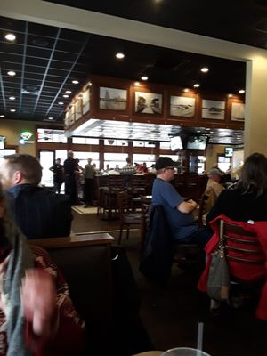 WAYZATA BAR AND GRILL - THE MUNI - 24 Photos & 90 Reviews - 747 Mill St ...