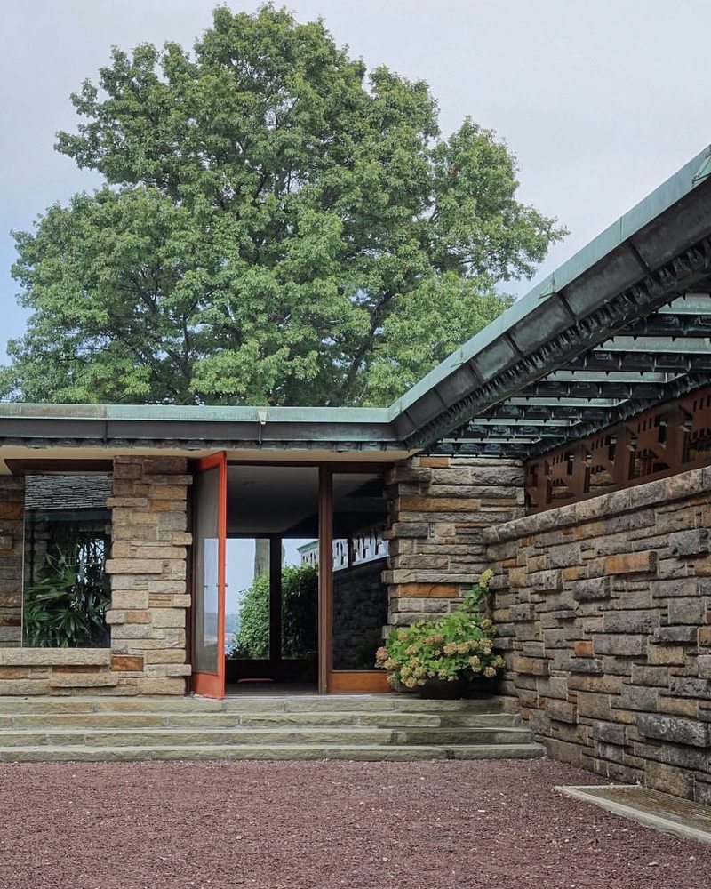 MAX HOFFMAN HOUSE - Updated December 2025 - 10 Photos - 58 Island Dr ...