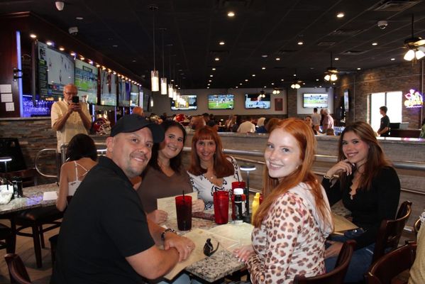 J MICHAEL’S TAVERN & GRILLE - Updated September 2025 - 77 Photos & 13 ...