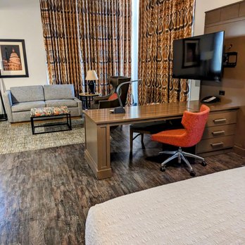 HAMPTON INN & SUITES AUSTIN @ THE UNIVERSITY/CAPITOL - Updated June ...