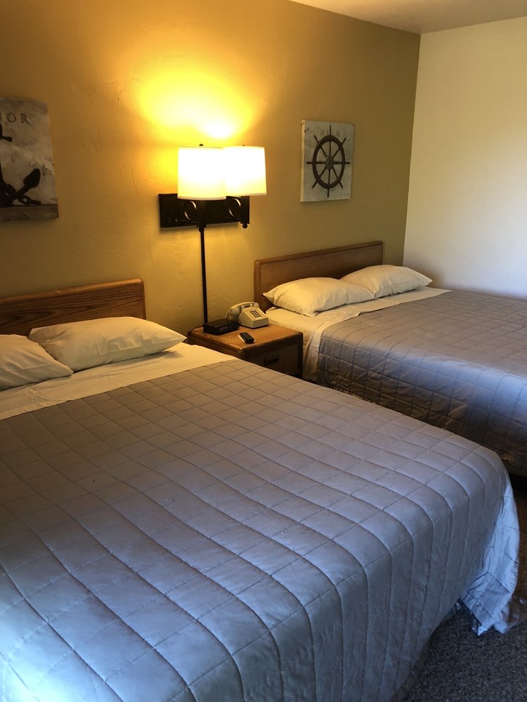 SQUARE RIGGER LODGE - Updated October 2025 - 11 Photos & 13 Reviews ...