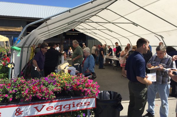 ARROW LUMBER & HARDWARE - Updated August 2025 - 388 Center St E ...