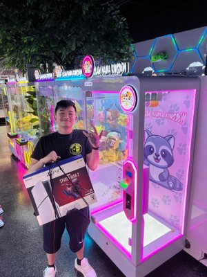 CLAW MANIA KINGDOM - Updated August 2024 - 528 Photos & 112 Reviews ...