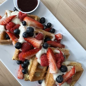 TRIPLE BERRY CAFE - 20 Photos & 21 Reviews - 2506 N Randall Rd, Elgin ...