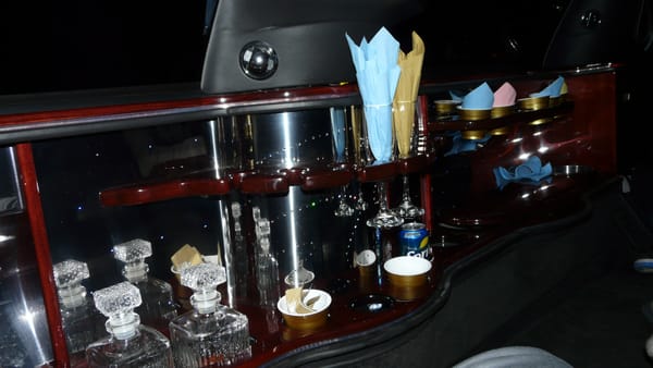 NYC RICH LIMO - Updated December 2025 - 24 Photos & 13 Reviews - 350 ...