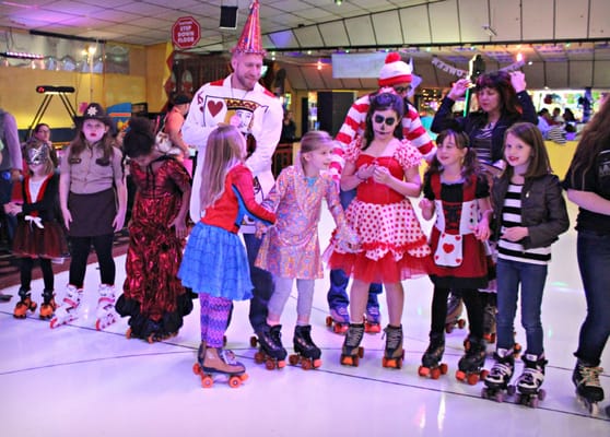 ROLLER KINGDOM - Updated October 2025 - 31 Photos & 51 Reviews - 355 ...