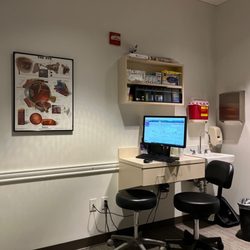 BERKELEY EYE CENTER - 41 Photos & 227 Reviews - 3100 Weslayan St ...