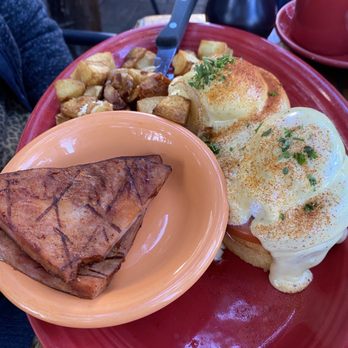 TOWER CAFE - 5535 Photos & 4931 Reviews - 1518 Broadway, Sacramento ...