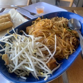 HUG THAI EXPRESS - Updated March 2025 - 460 Photos & 516 Reviews - 5575 ...