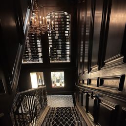 HEMINGWAY - Updated July 2025 - 197 Photos & 92 Reviews - 1515 E 15th ...