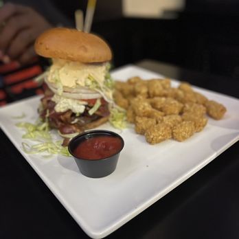 NICKY ROTTENS BAR & BURGER JOINT - Updated April 2024 - 661 Photos ...