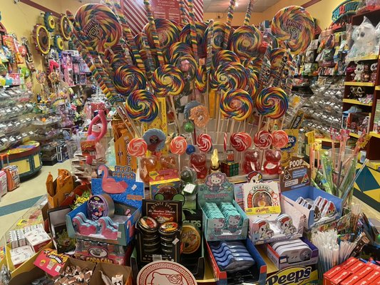 FUZZIWIG’S CANDY FACTORY - Updated June 2026 - 6555 E Southern Ave ...