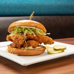 BRU BURGER BAR - BROWNSBURG - Updated July 2025 - 127 Photos & 115 ...