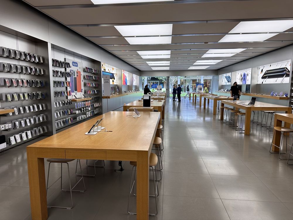 APPLE DEL MONTE - Updated December 2025 - 36 Photos & 301 Reviews - 240 ...