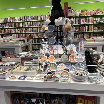 POSMAN BOOKS - Updated October 2025 - 82 Photos & 41 Reviews - 675 ...