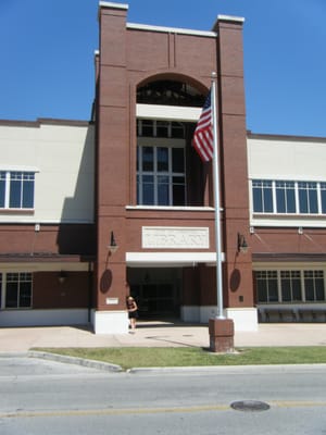 LEESBURG PUBLIC LIBRARY - Updated December 2025 - 21 Photos - 100 East ...