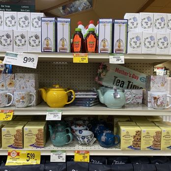 HAGGEN FOOD & PHARMACY - Updated December 2025 - 31 Photos & 31 Reviews ...