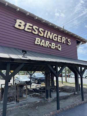 BESSINGER’S BBQ - Updated November 2025 - 209 Photos & 375 Reviews ...