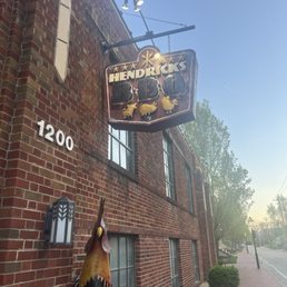 HENDRICKS BBQ - Updated January 2026 - 475 Photos & 739 Reviews - 1200 ...