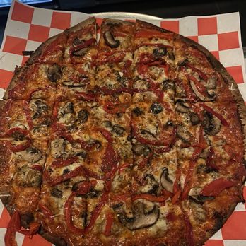 PIZZ’AMICI - Updated April 2025 - 77 Photos & 35 Reviews - 1215 W Grand ...