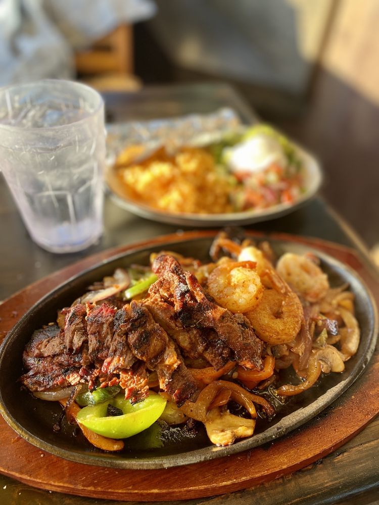 LAREDO’S GRILL - 247 Photos & 498 Reviews - 555 Aloha St, Seattle ...