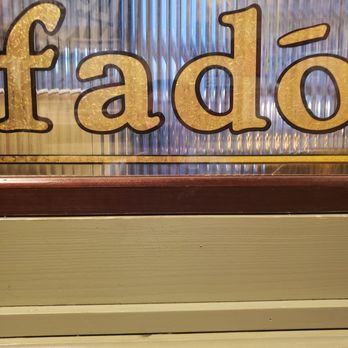 FADO IRISH PUB - Updated August 2024 - 191 Photos & 500 Reviews - 1500 ...